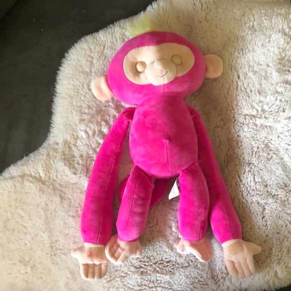 fingerlings | Toys | Fingerlings Pink 6 Bella Monkey Interactive Sounds ...